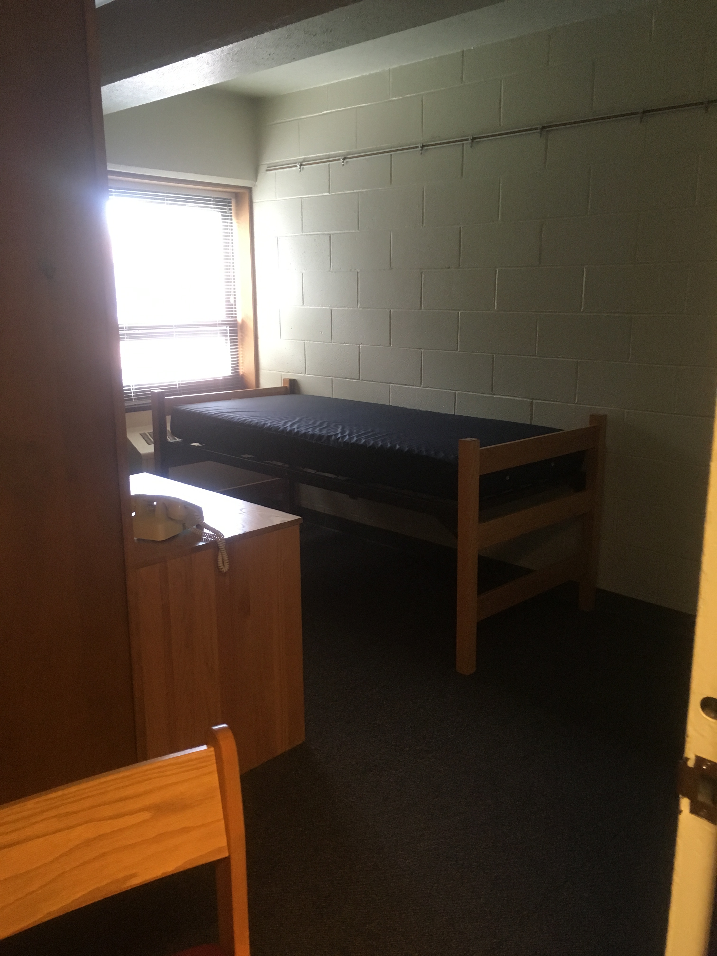 Warren Hall Pictures – RPI Rooms