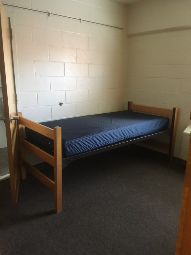 Warren Hall Pictures – RPI Rooms